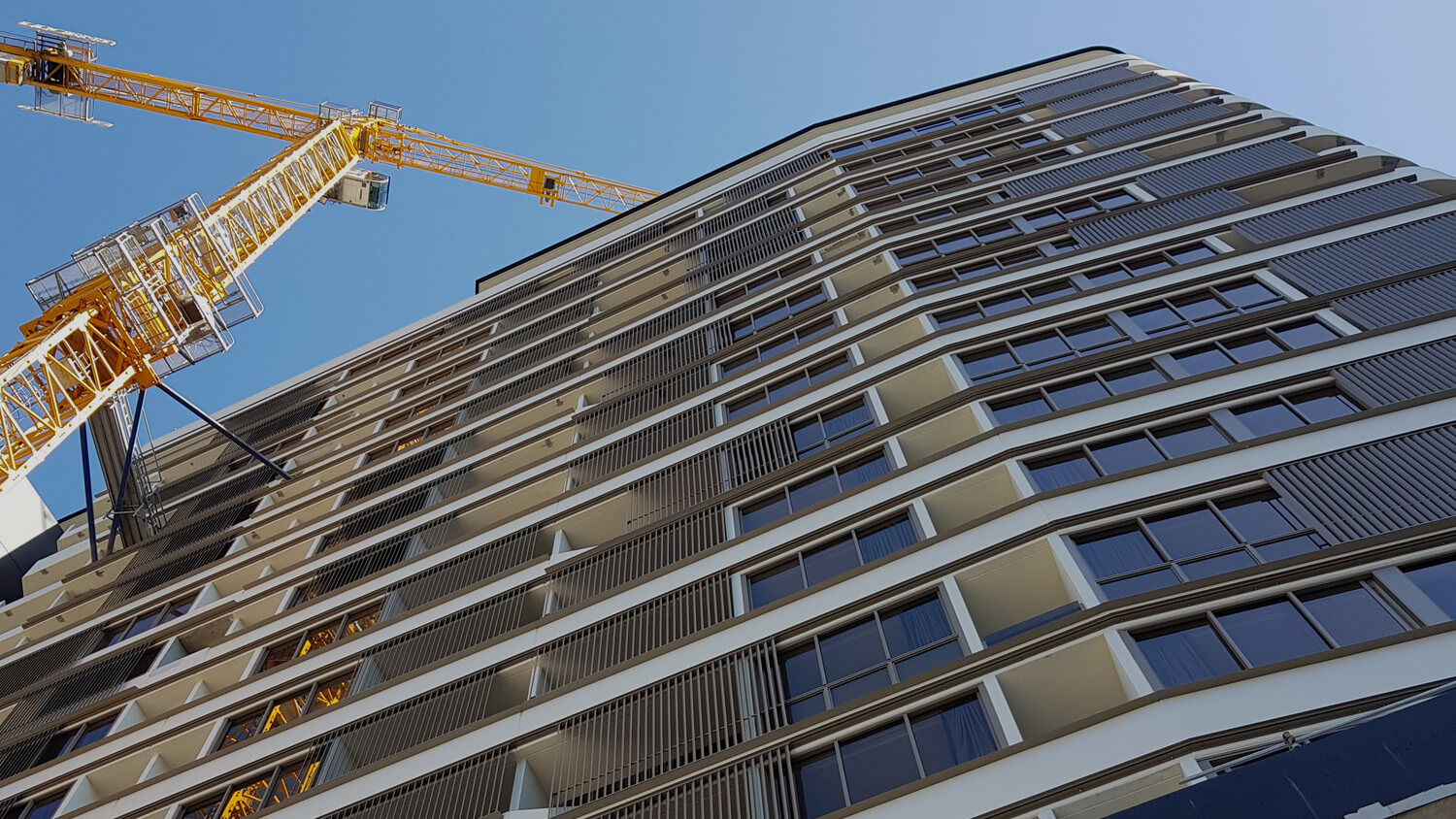 Aluminium Screens and Sunhoods - Versatile Structures